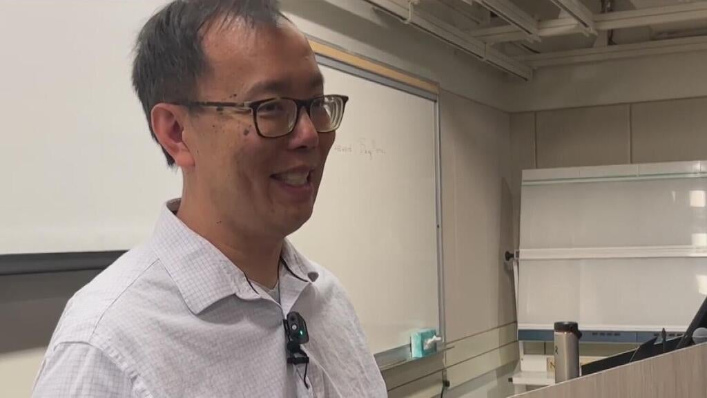 Terminally ill Stanford professor teaches class about dying from cancer