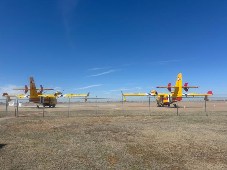 ‘Super Scooper’ aerial firefighting planes prepared to battle wildfires ...