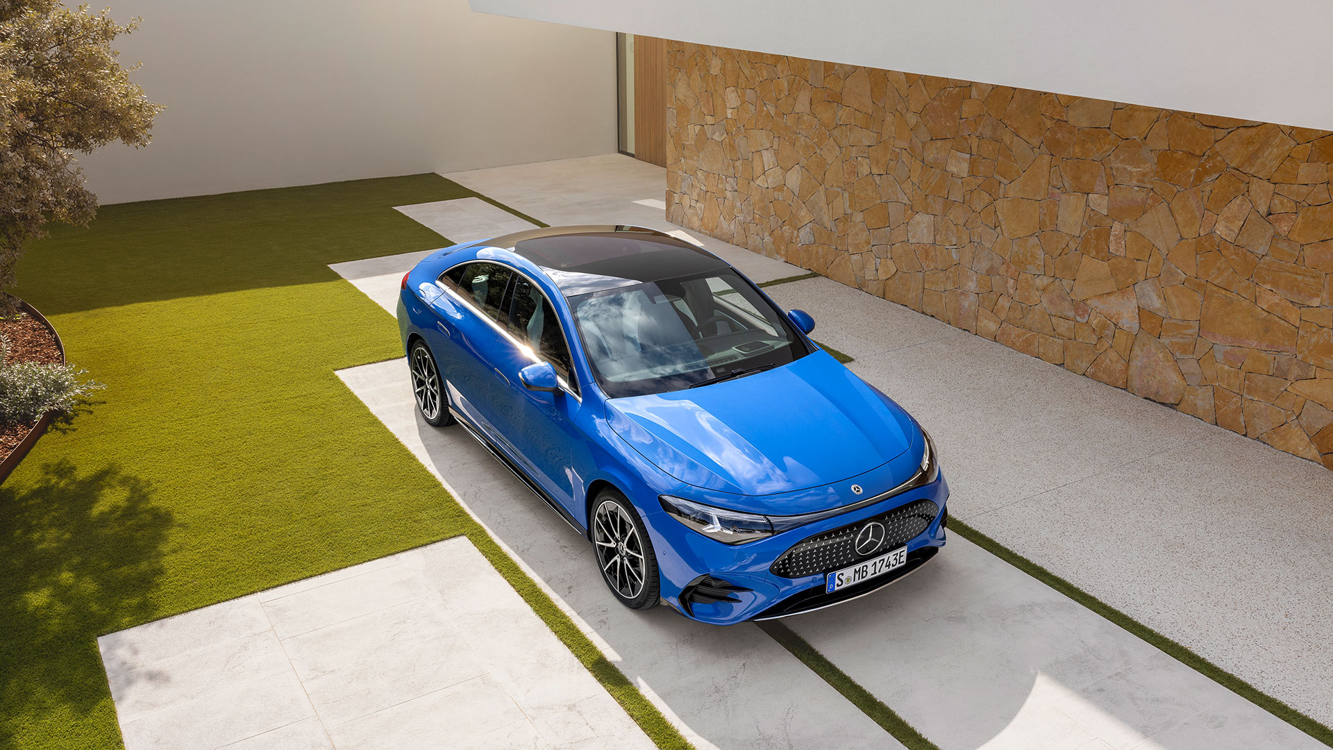 This Mercedes-Benz EV actually looks pretty good