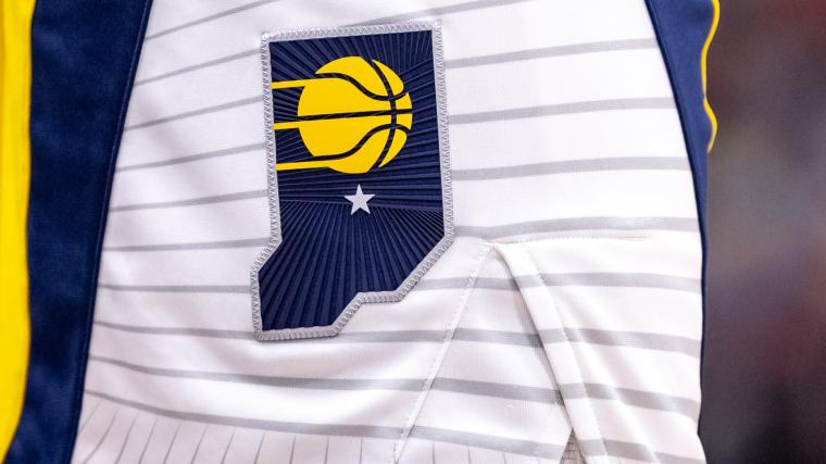 Pacers re-sign veteran center to a short-term contract