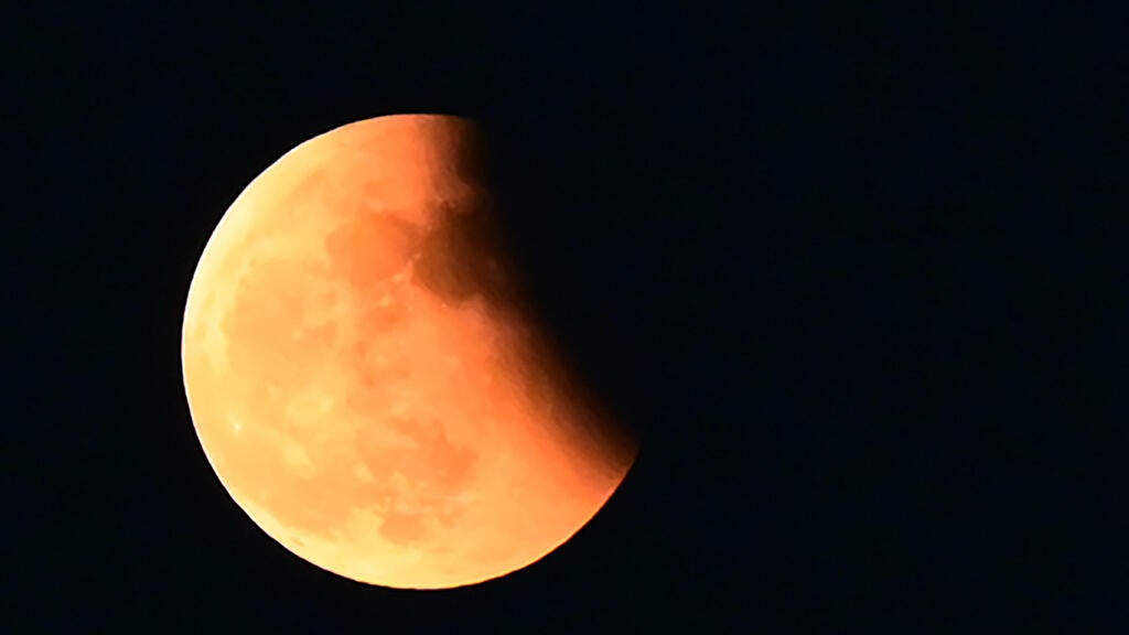 March 2025 lunar eclipse brings a "Blood Moon," but skies too cloudy to see around NYC