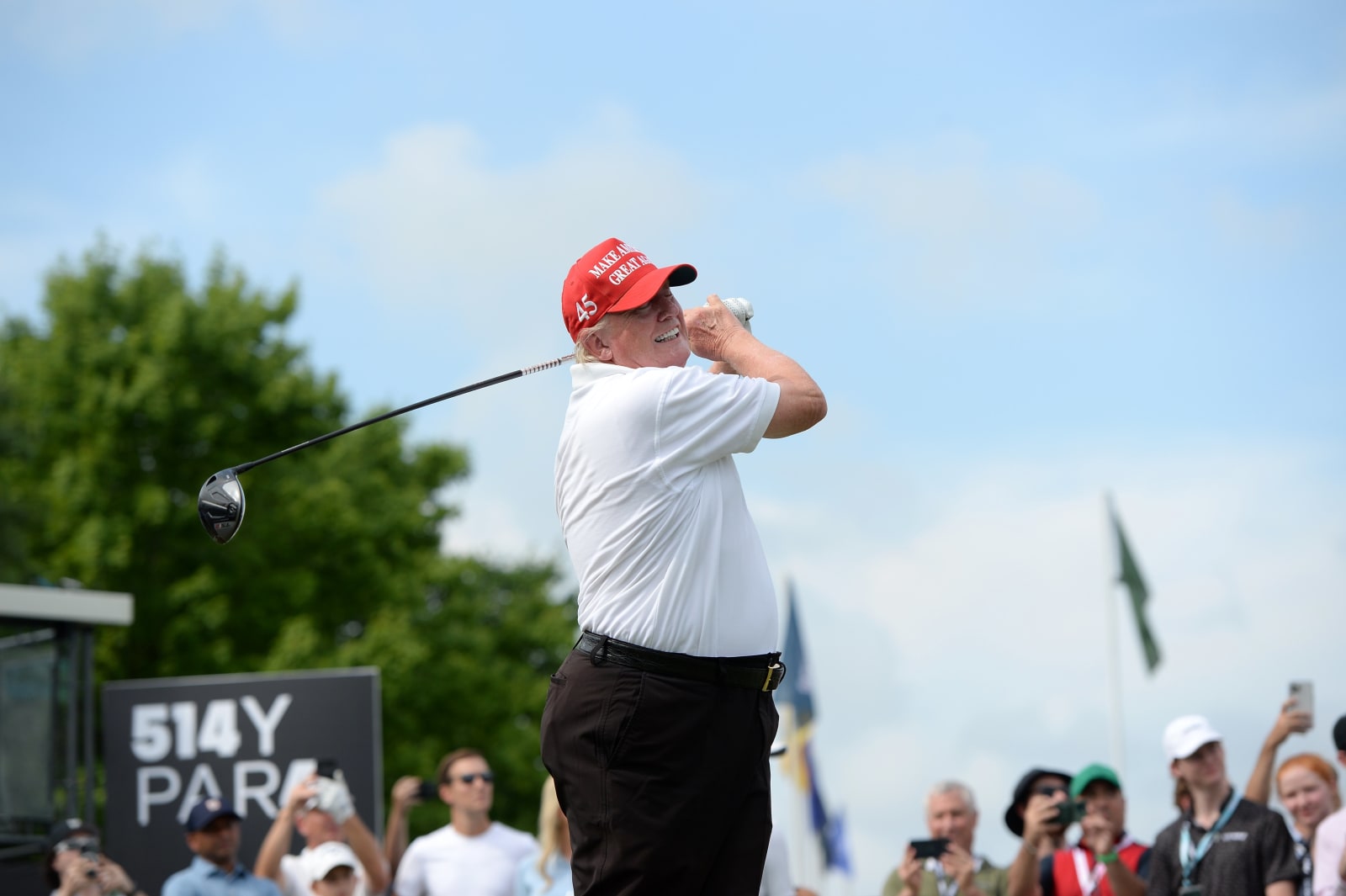 'Criminal damage': Trump's Irish golf course vandalized as he meets ...