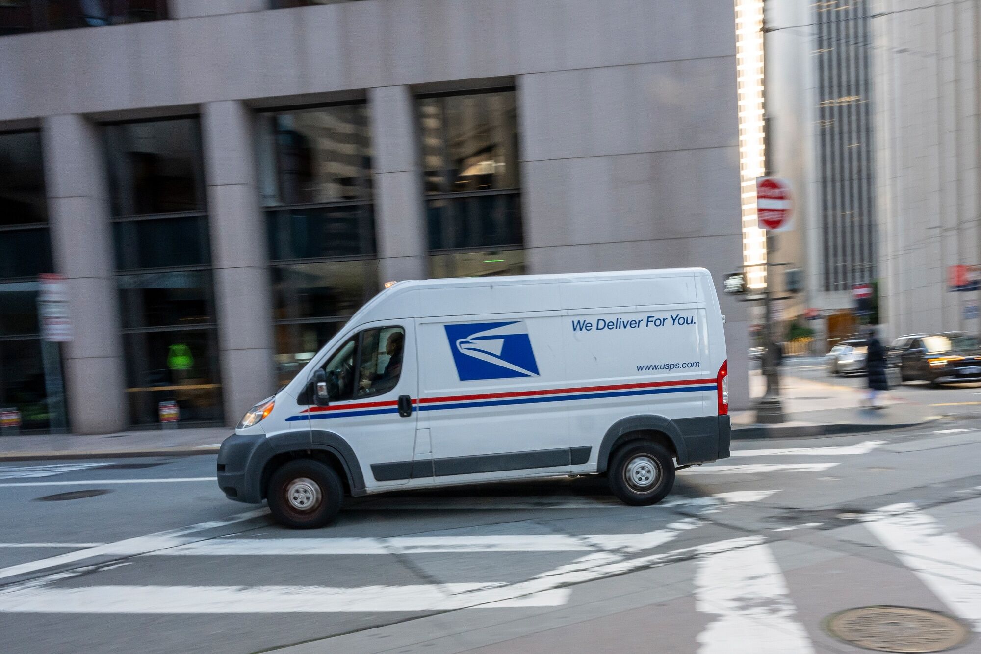 Postal Service Head Signs DOGE Agreement to Spur Reforms