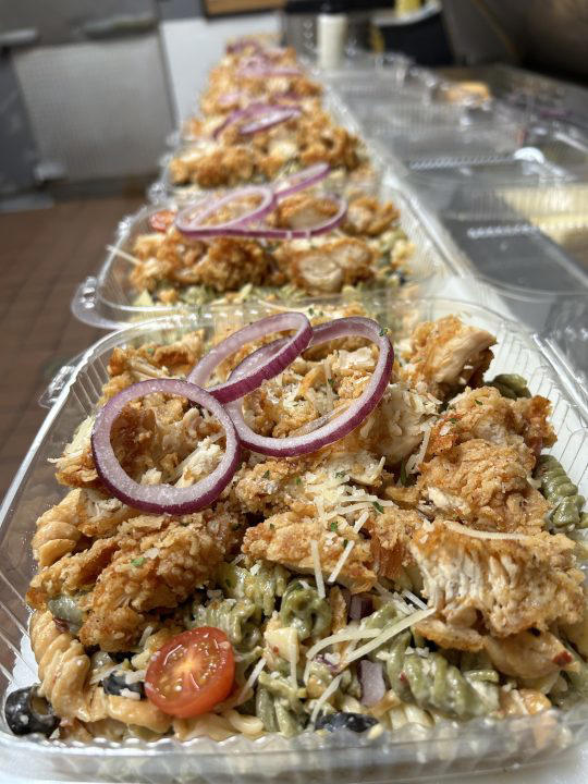 Southern Chicks Café & Daiquiris opens first Baton Rouge location, eyes ...