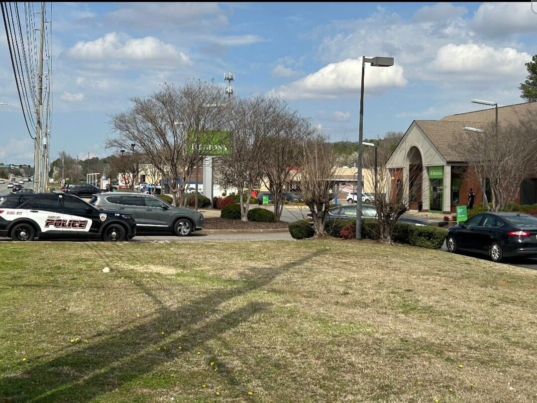 Madison Police investigating robbery at Regions Bank