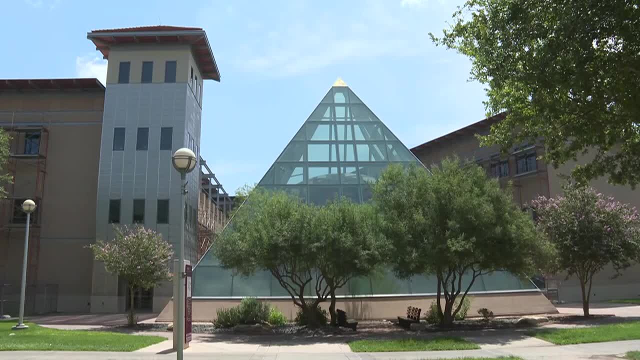 TAMIU to host blood moon lunar eclipse viewing party