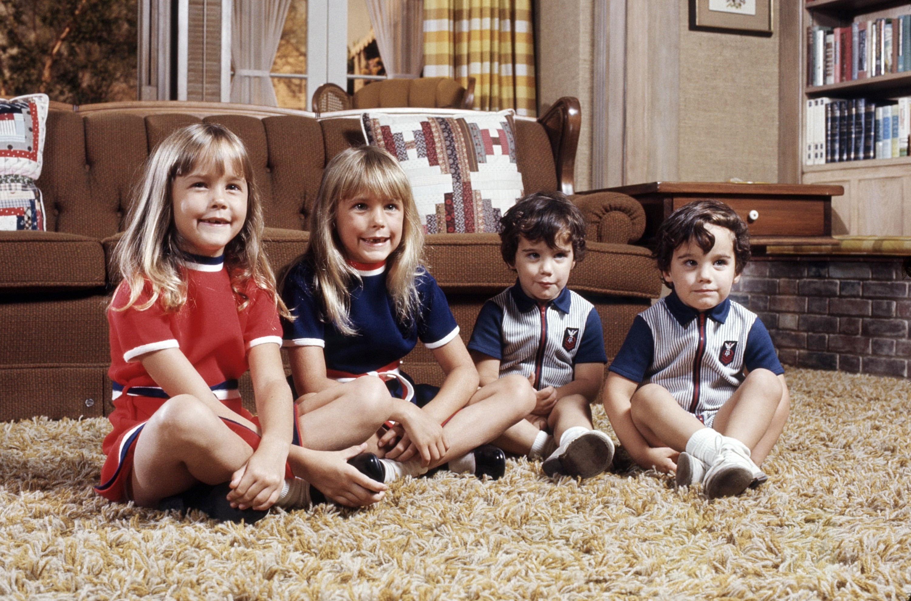 20 Rare 'Bewitched' Photos Reveal Behind-the-Scenes Magic