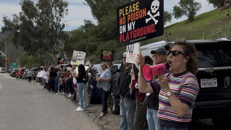 Calabasas loses court case to stop LA County from sending fire debris ...
