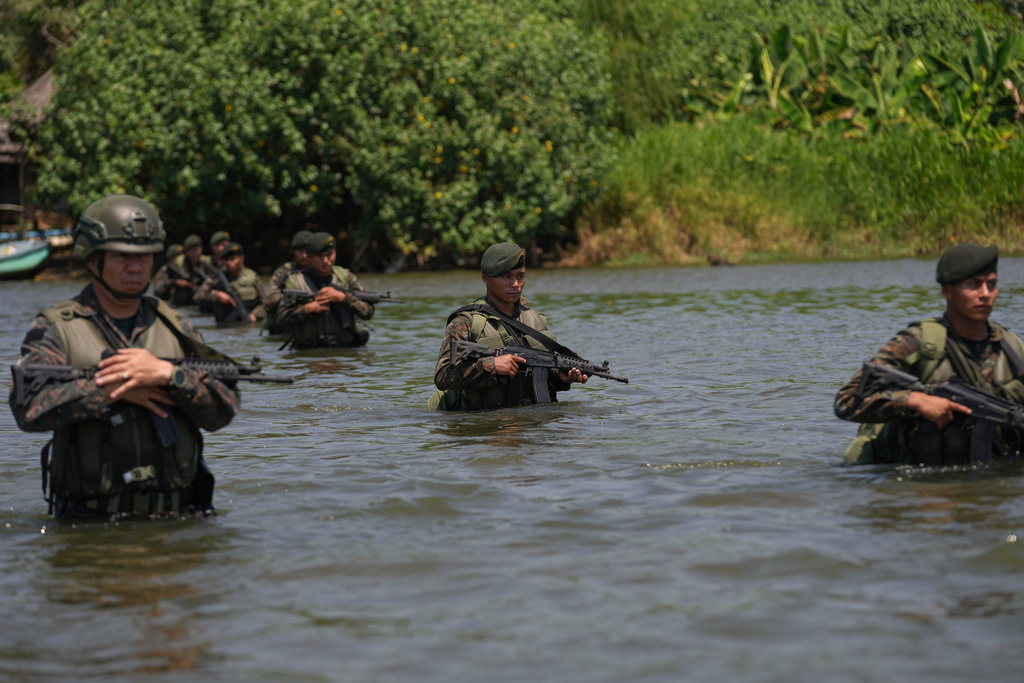 Guatemala steps up patrols along border as US extends border security ...