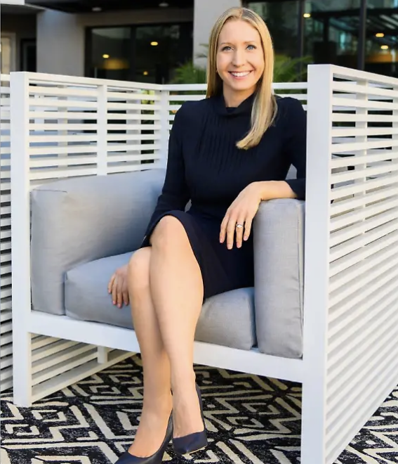 Luật sư tiết lộ những công việc dễ ngoại tình ở Mỹ