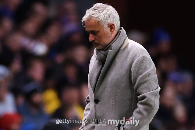 'SON, 꼭 우승해!' 토너먼트의 강자 '스페셜원' UEL 16강 탈락...페네르바체, 승부차기 혈투 끝에 '패배'