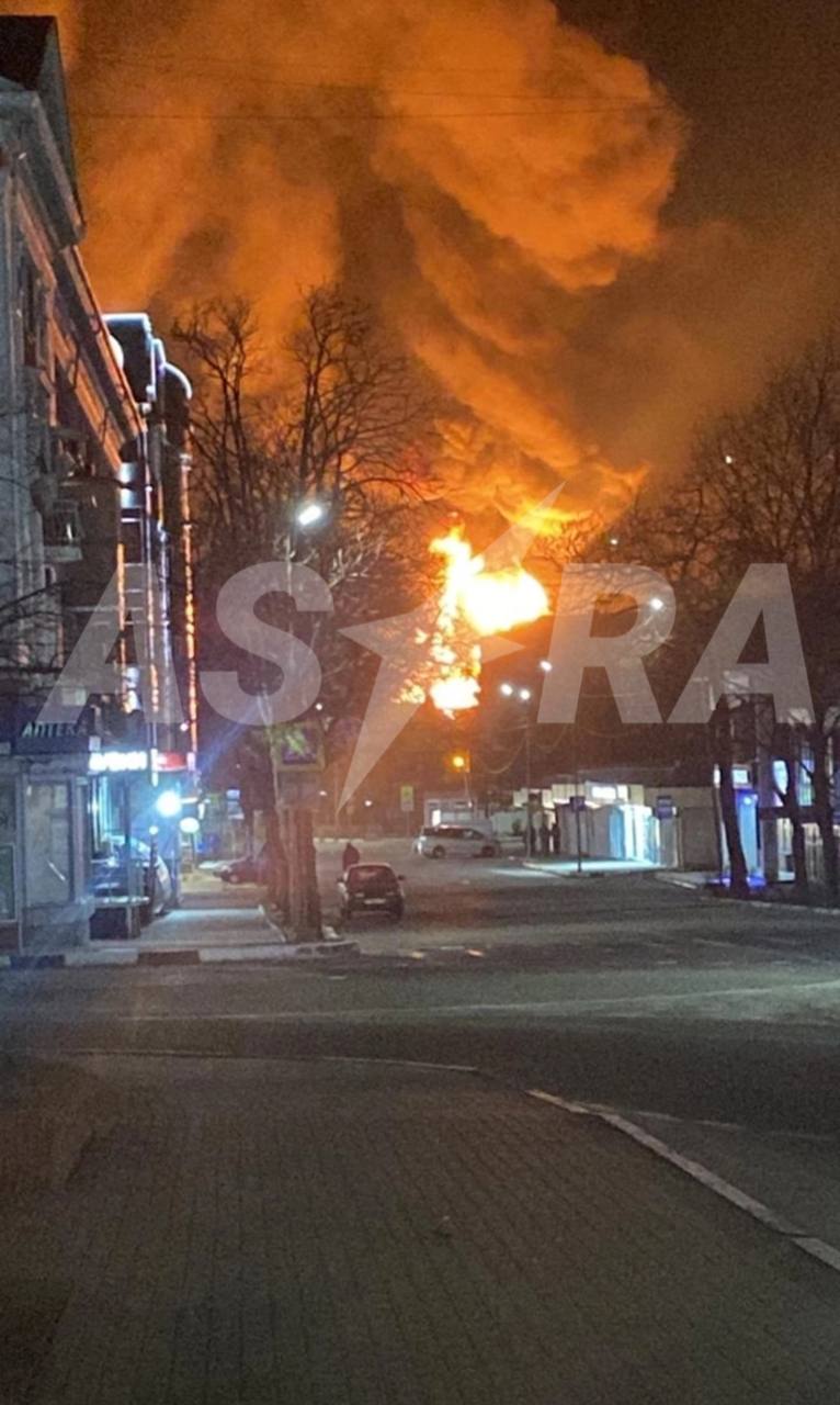 Large fire reported at oil refinery in Russia's Krasnodar Krai ...