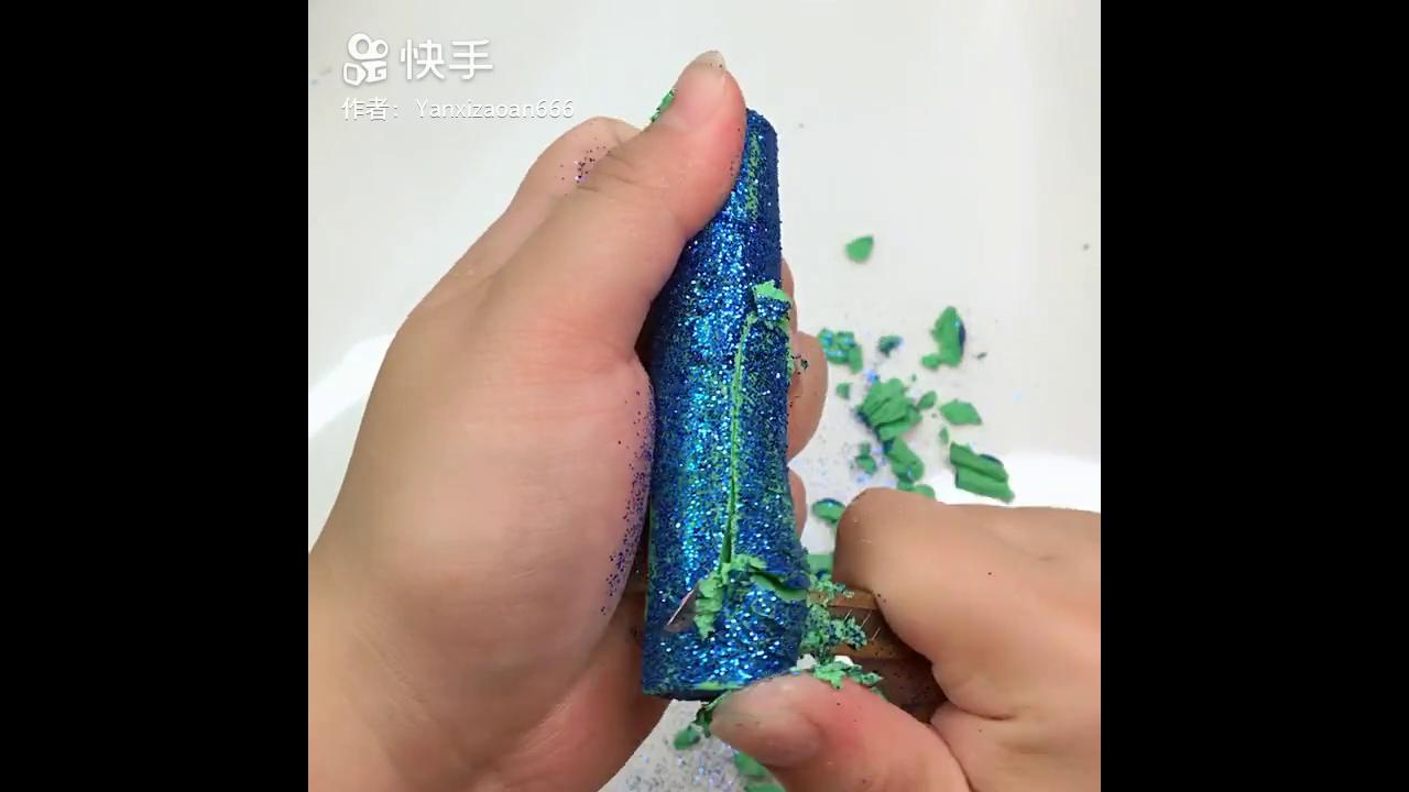 Satisfying Glittery Blue Green Chalk Cutting