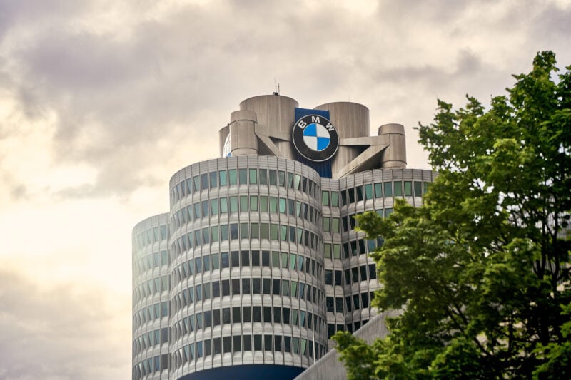 Gewinn bei BMW bricht ein: Warum aktuell die gesamte Branche zittern muss