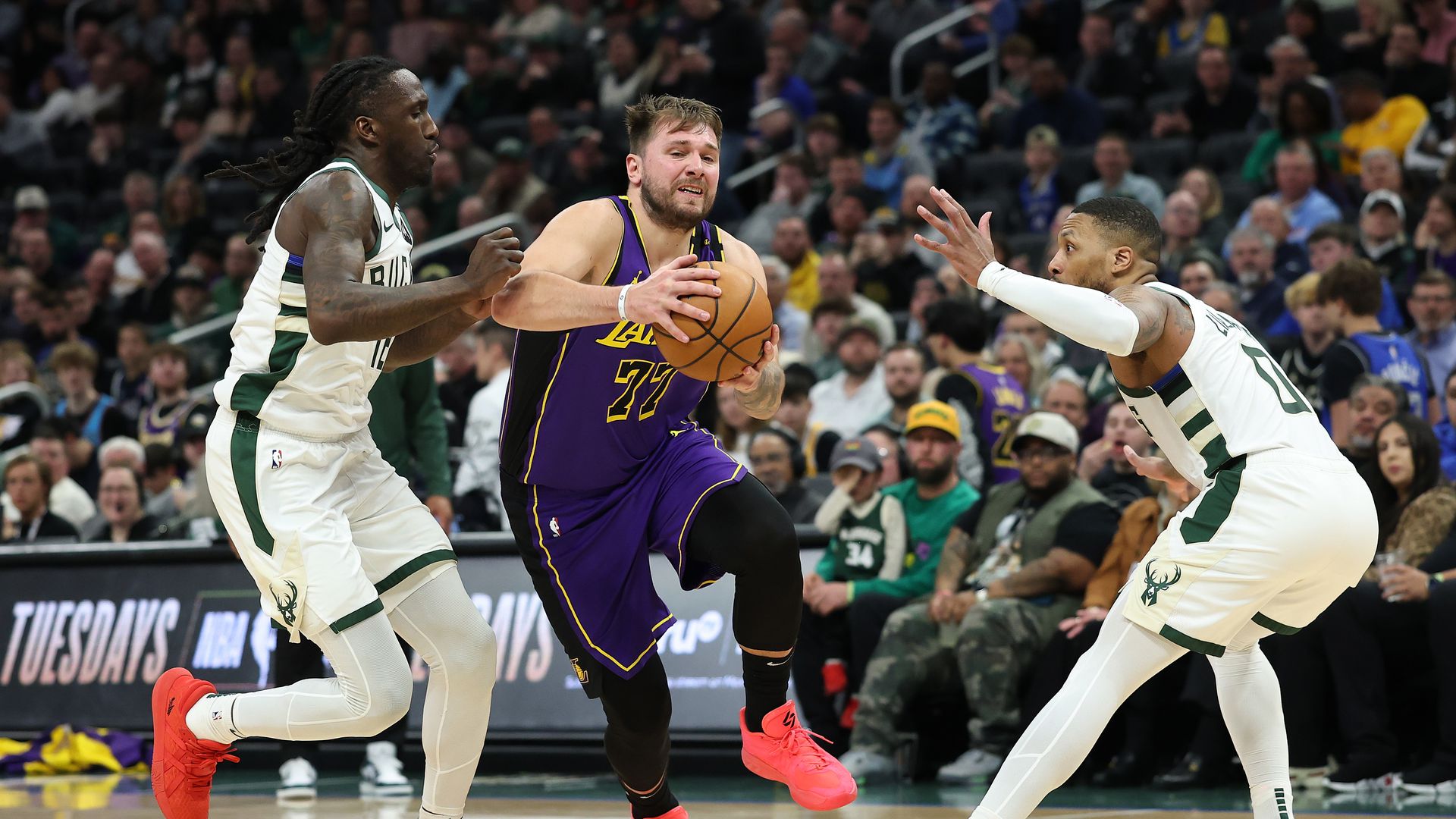Player Grades: Lakers vs. Bucks