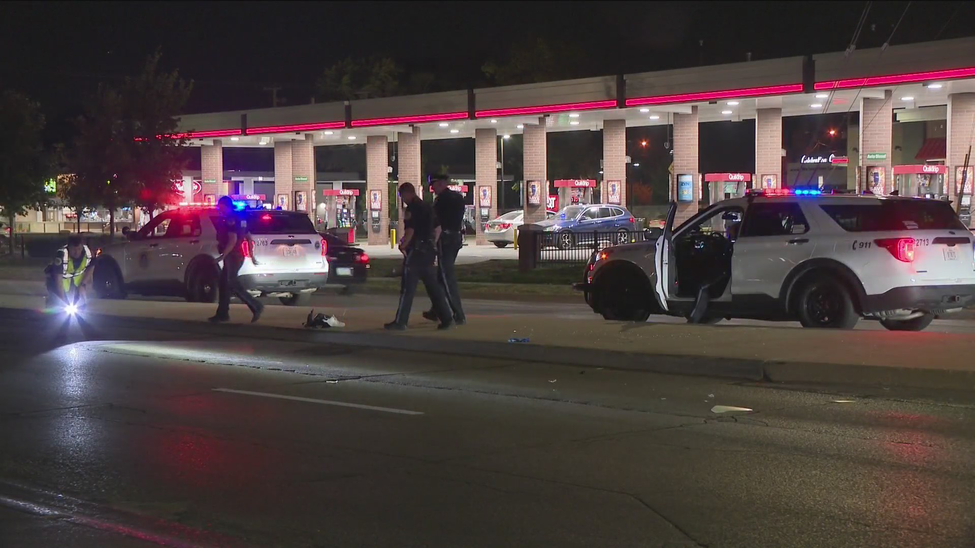 Family of victim killed in Des Moines hit and run asks van owner to come forward