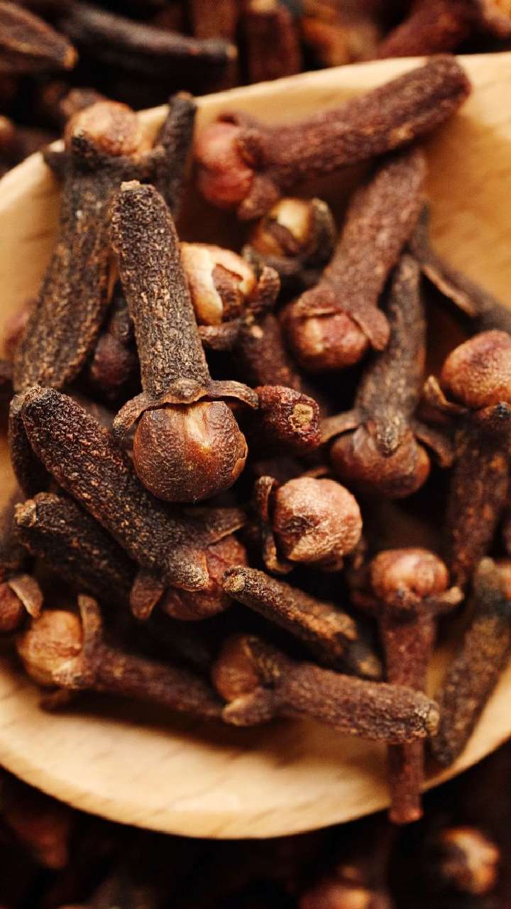 5 Surprising Benefits Of Using Clove For Toothache Relief