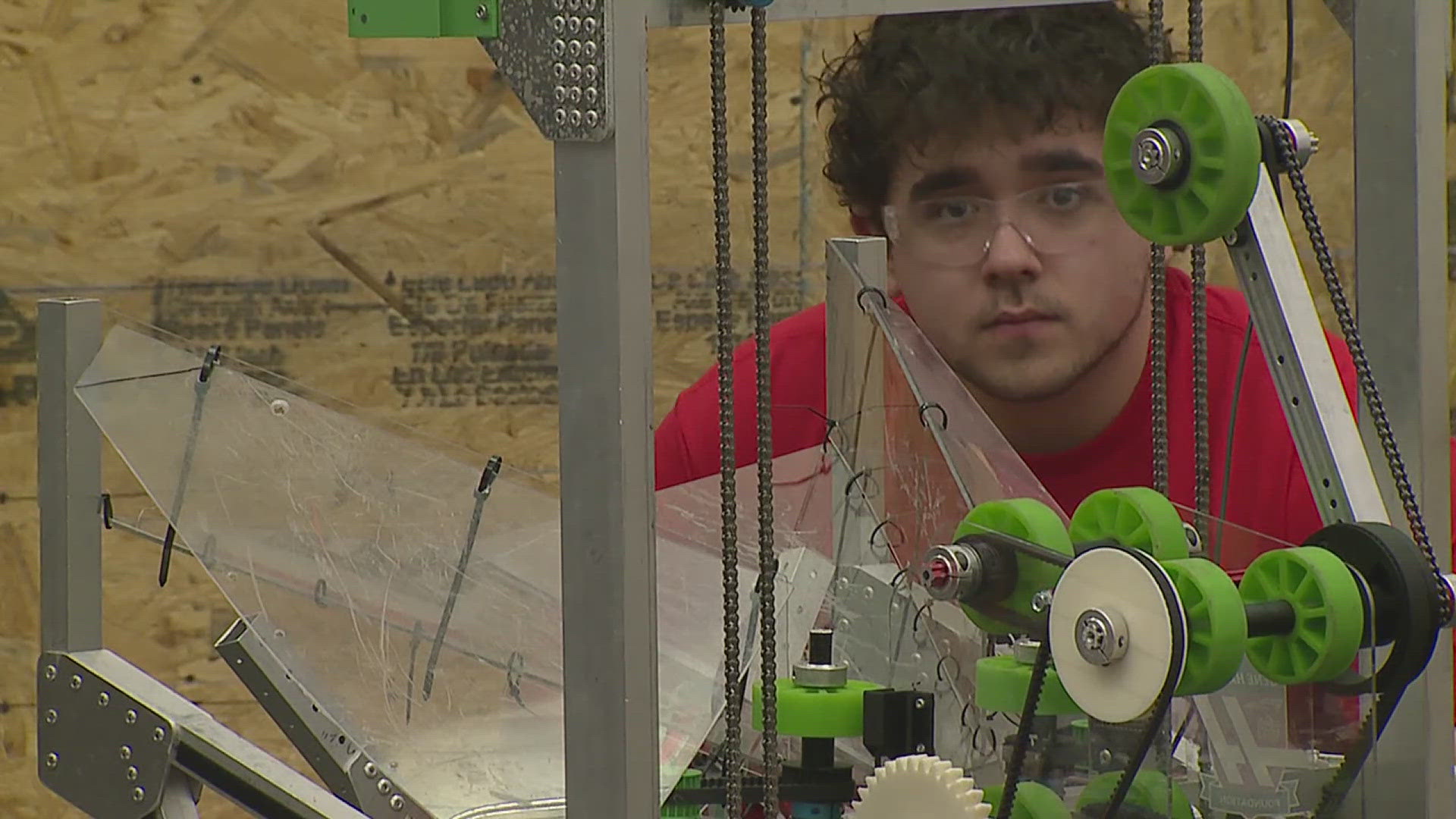 Davenport West robotics team preparing for competition in Hawaii
