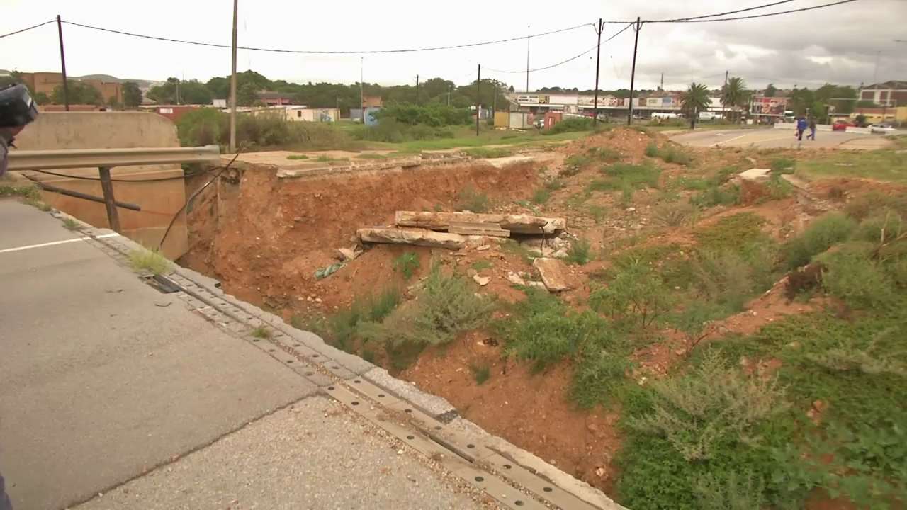 NMB's broken infrastructure | Maimane labels metro incompetent