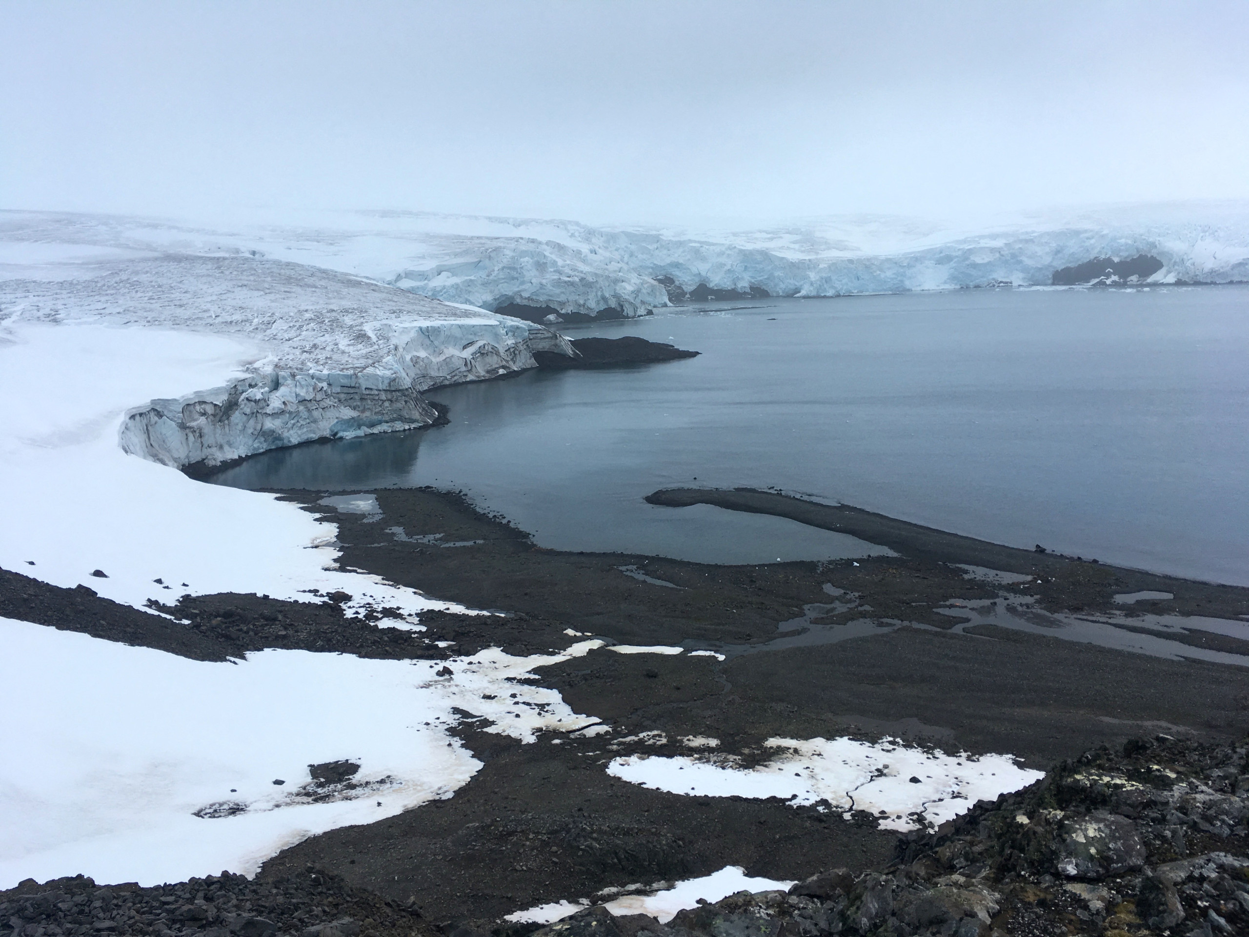 New study links melting ice in Antarctica to subsurface volcanic activity