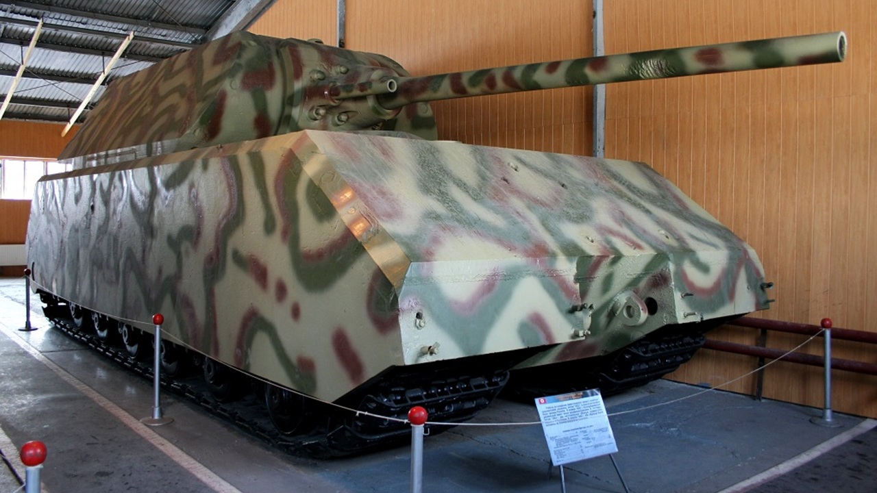 Hitler’s “Ratte” Monster Tank was a Disaster for the Nazis