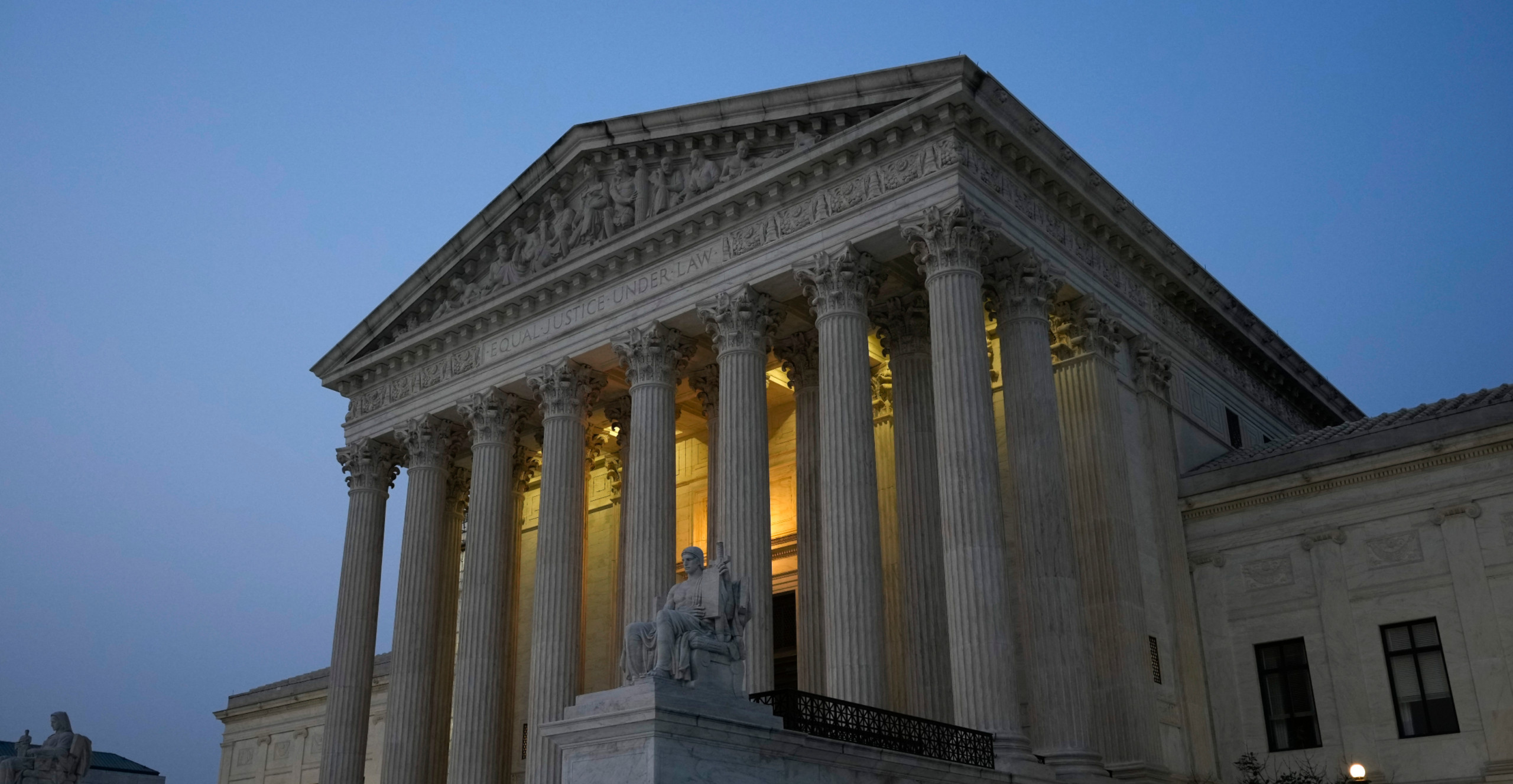 Trump appeals to Supreme Court to let him end birthright citizenship