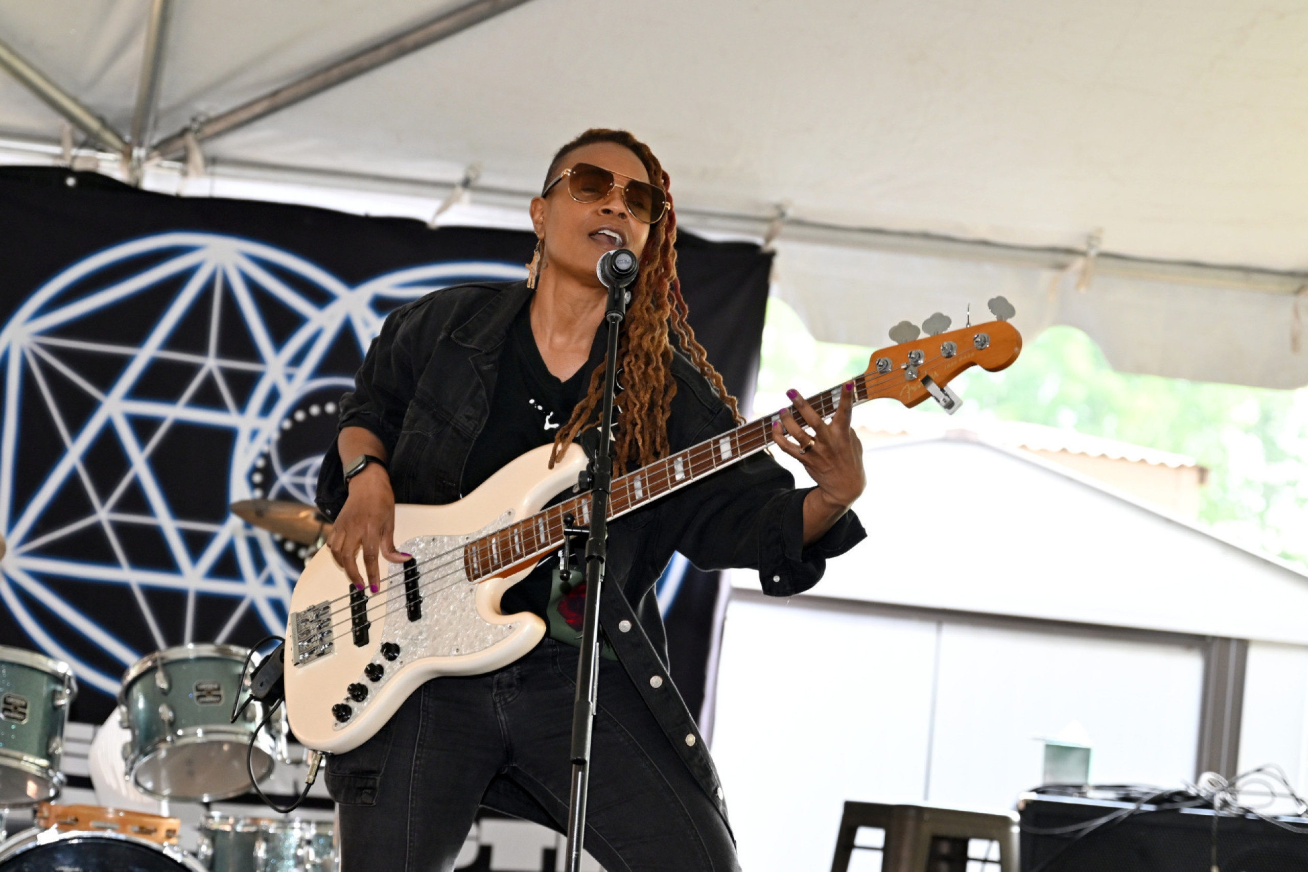 The greatest female bass players of all time