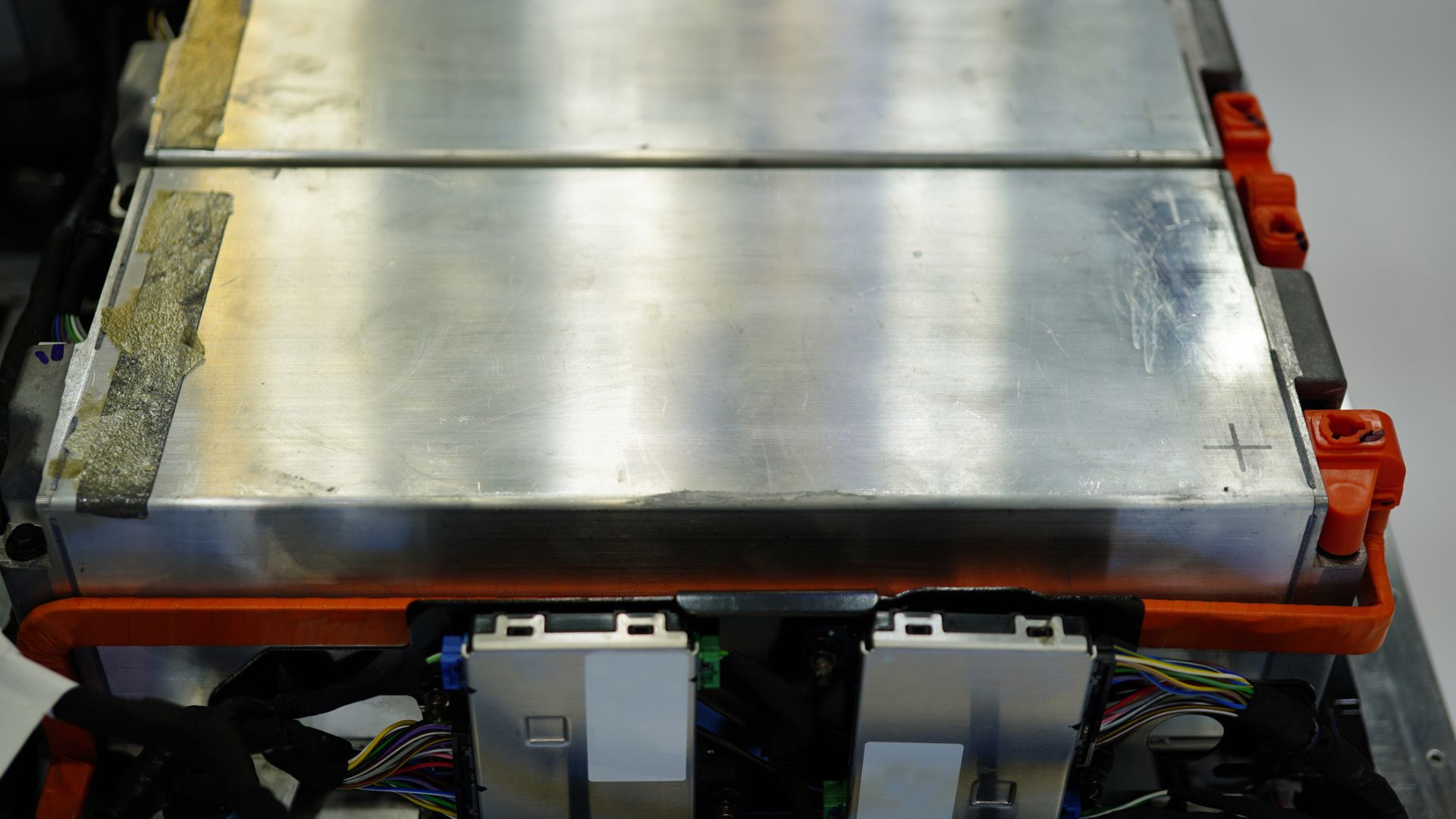 Next-gen EV battery breakthrough packs 30% more power with surprising ...