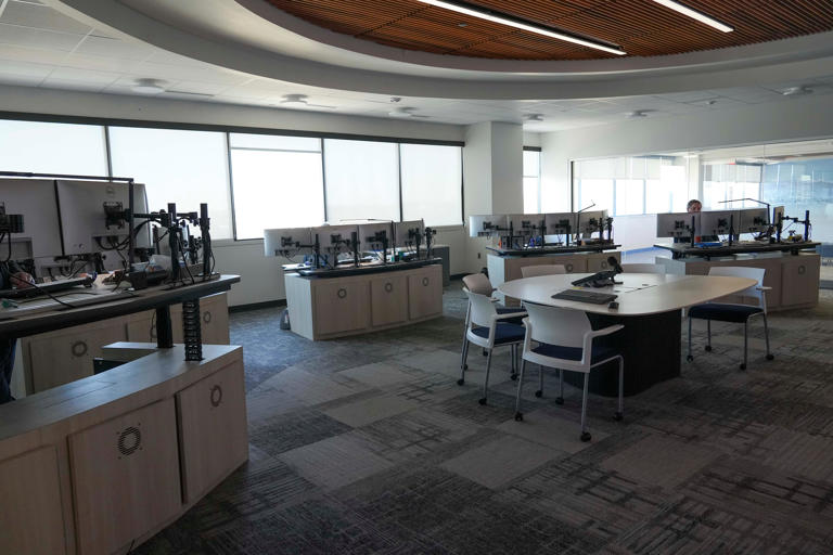 Inside TVA's renovated Knoxville tower welcoming workers after Trump ...