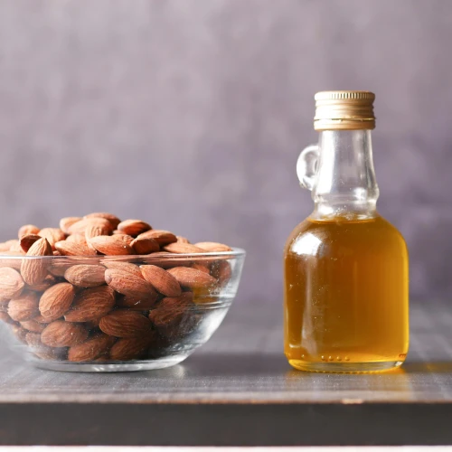 5 Manfaat Almond Oil untuk Kulit Kering