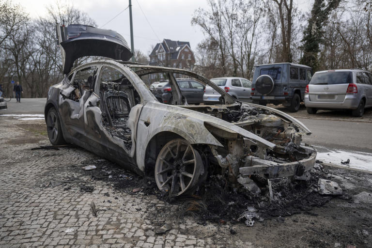 Multiple Teslas Set On Fire in Germany