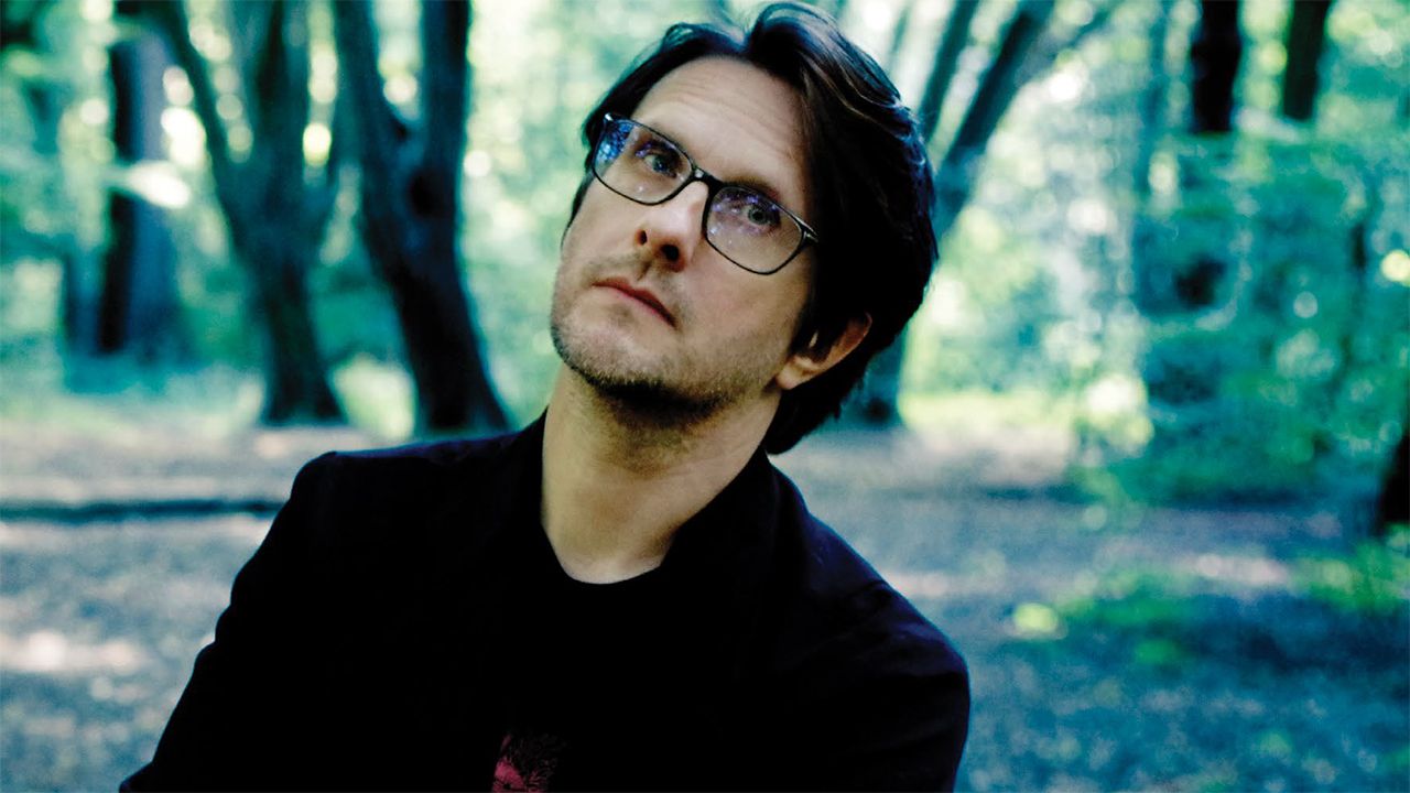 Steven Wilson's The Overview at No. 1 in the midweek chart