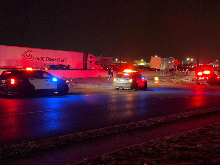 Arrest made after crash kills at least 5 people, shuts down I-35 in north Austin