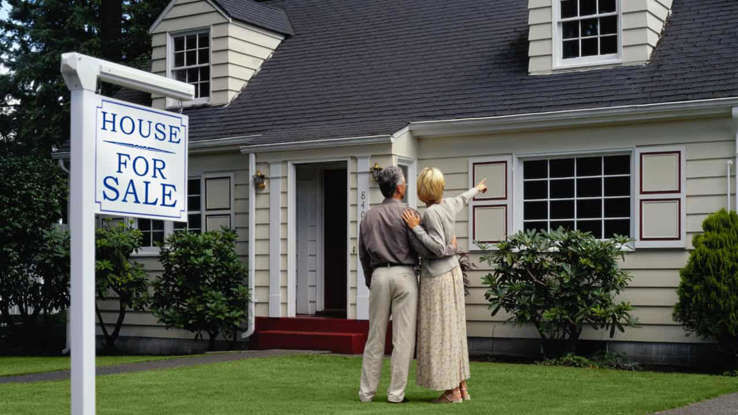 10 Reasons Why Your Home Isn’t Selling (And How to Fix It) 10 Reasons Why Your Home Isn’t Selling (And How to Fix It)