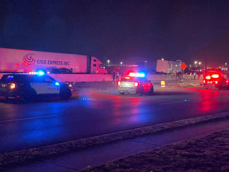 Arrest made after crash kills at least 5 people, shuts down I-35 in north Austin