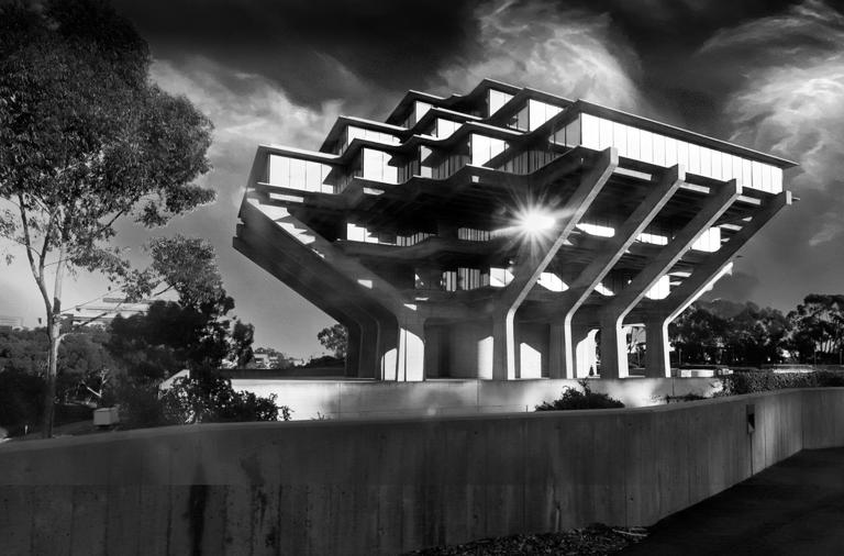 Discover These 15 Enchanting Libraries Sure to Thrill Any Book Lover