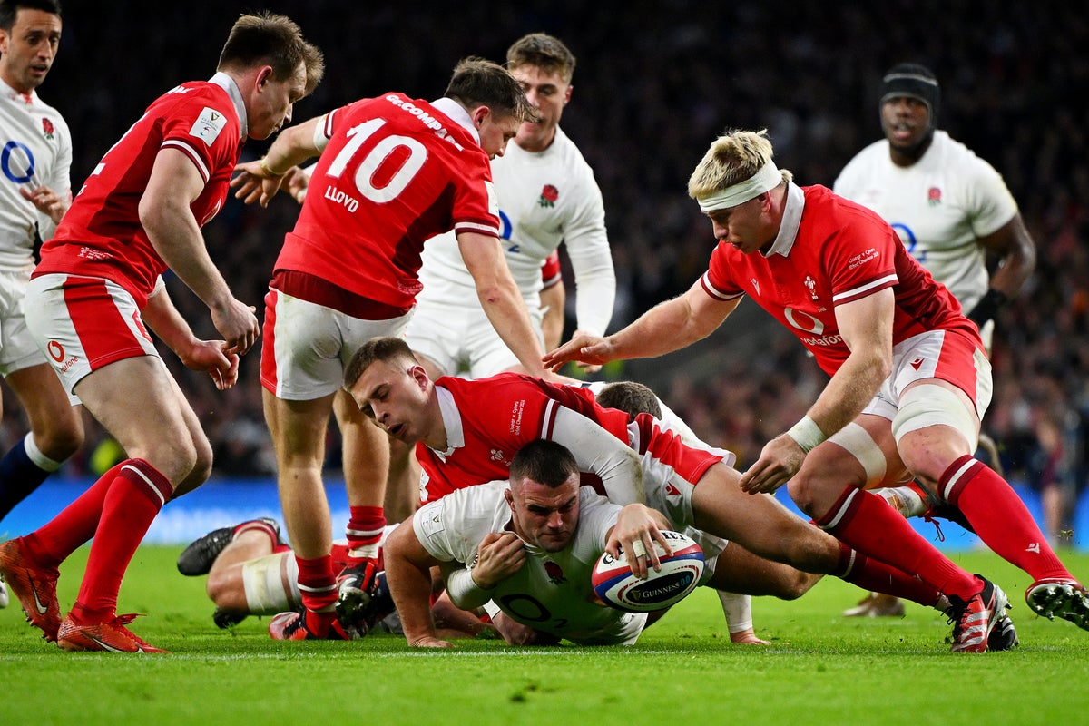 Welsh banana skin gives England golden Six Nations opportunity