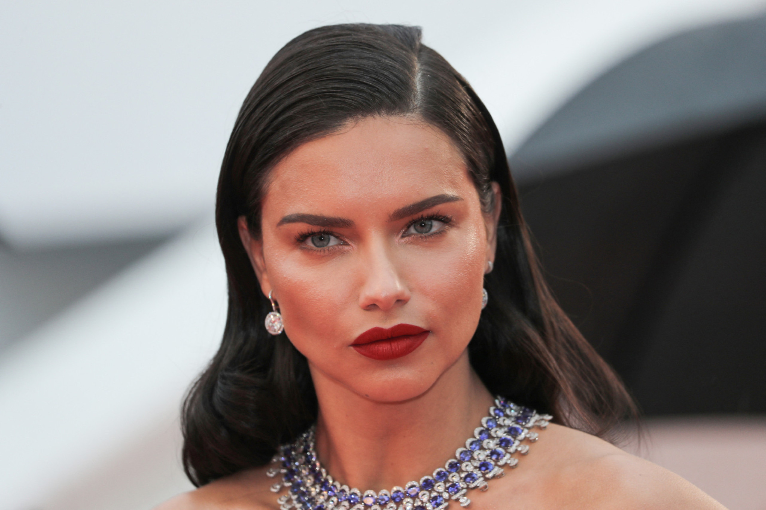 MSN UAE | Latest News, Weather, Videos, Celebrity, Outlook, Skype, Hotmail