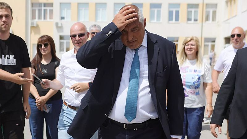 Velichie party joins Bulgarian parliament, coalition majority now at risk