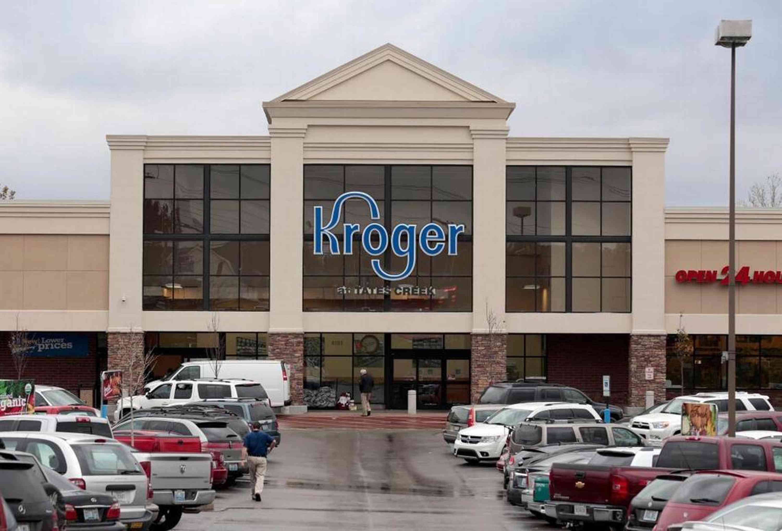 Kroger Needs a CEO to Help It Compete With Walmart. These Analysts Have ...