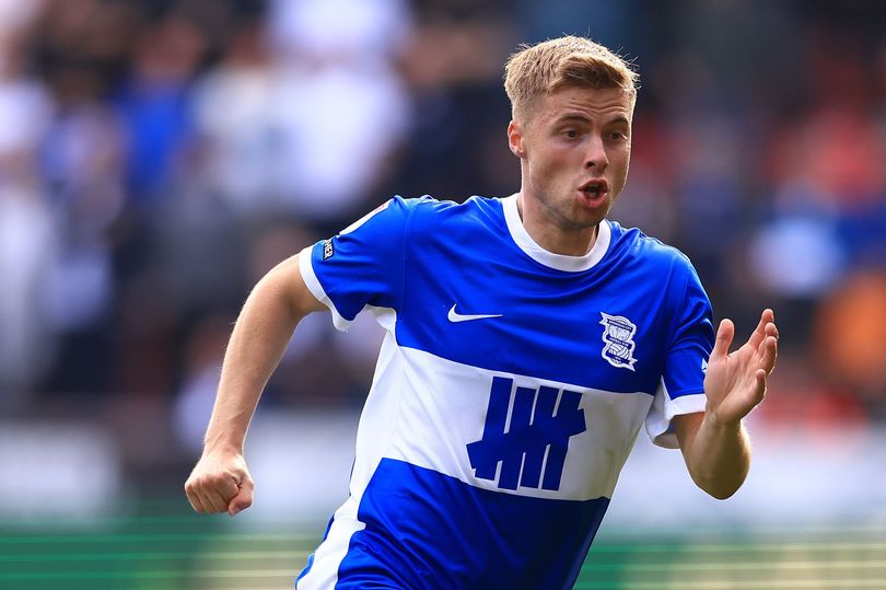 Birmingham City boss Chris Davies gives Emil Hansson and Ethan Laird ...