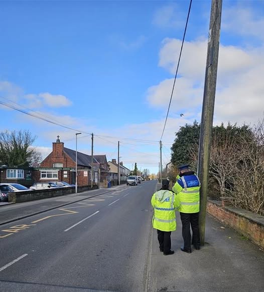 Police stop over 300 vehicles in 30mph zones in South Ribble areas ...