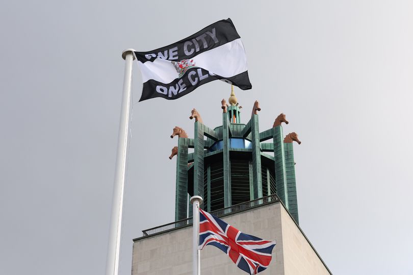 Council leaders cheer 'Howay the lads' raising the flag for Newcastle ...
