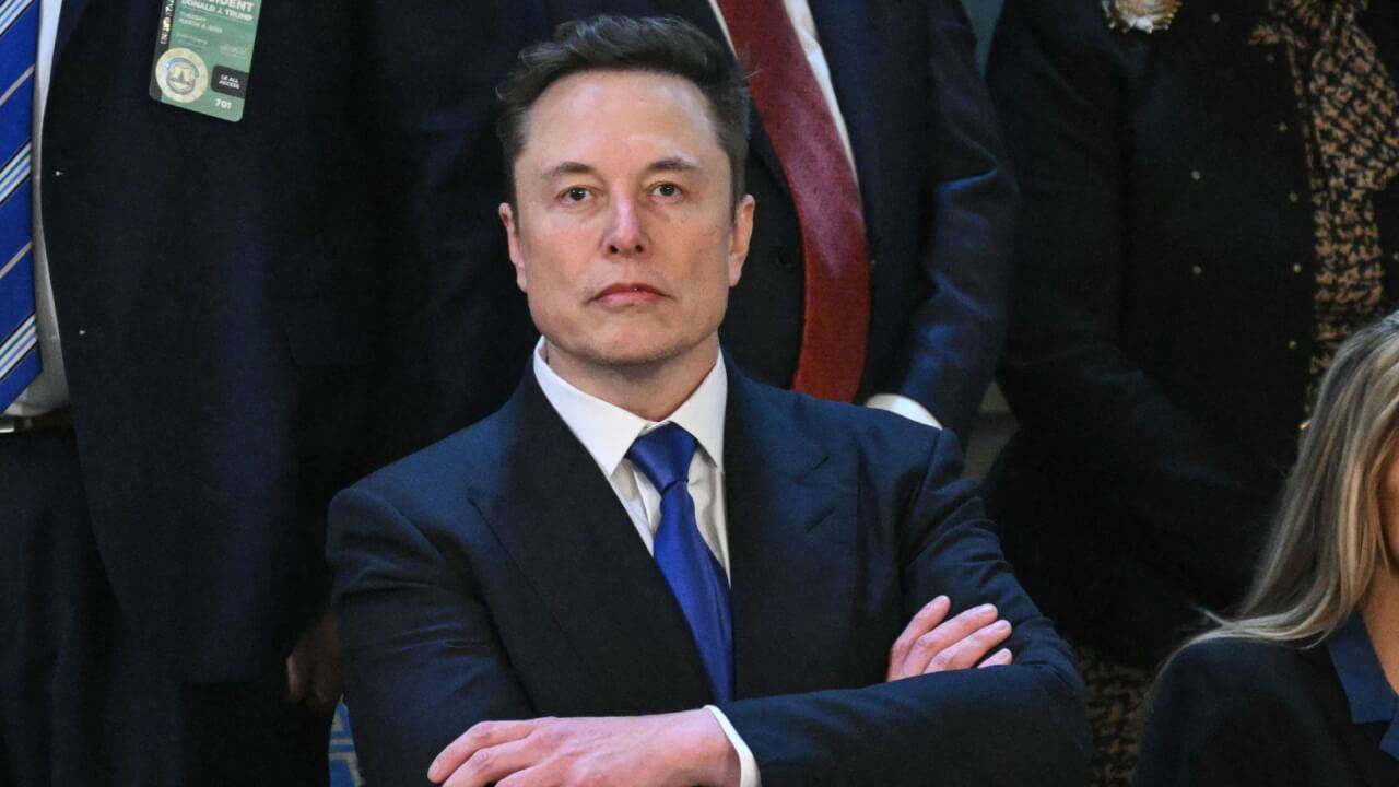 Elon Musk admits he’s juggling DOGE and his other businesses Elon Musk admits he’s juggling DOGE and his other businesses