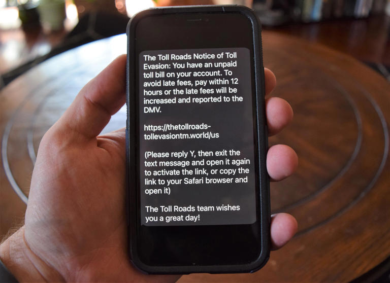 Receiving texts about unpaid tolls in Colorado? It's a scam. Here's ...