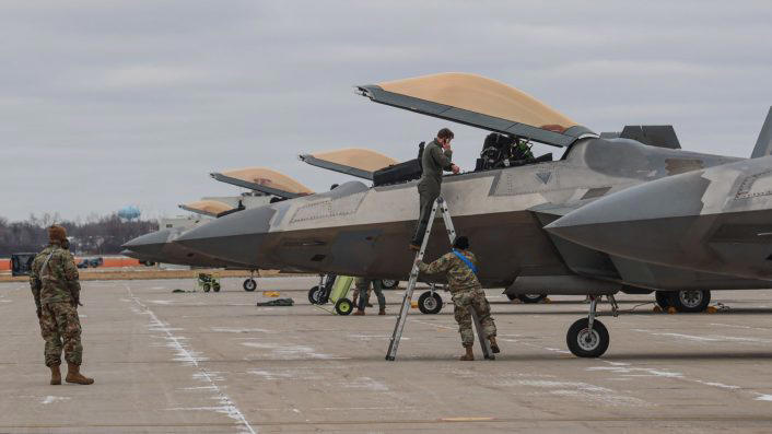 F-22 Pilots Compete for Revived Mitchell Trophy Air Race, with a Focus ...