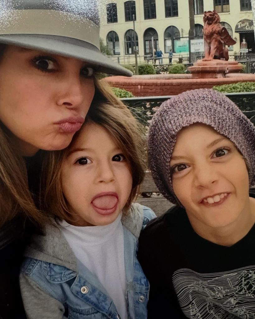 Con fotos de su infancia, Kailey Levy comparte emotivo mensaje a su ...