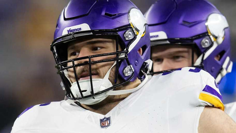 NFL free agency: Seahawks could sign or trade for $15 million center