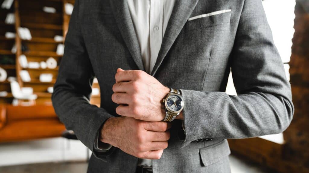 19 habits rich people practice that most people ignore