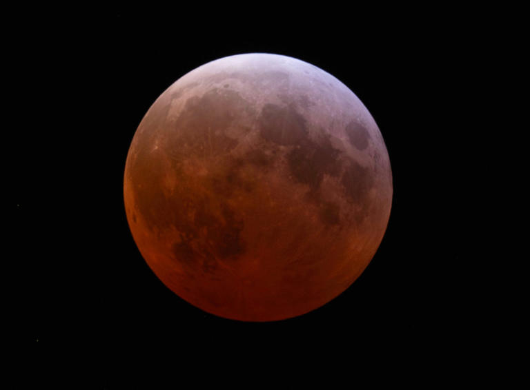 Will the total lunar eclipse be seen in Wisconsin? What to know about ...